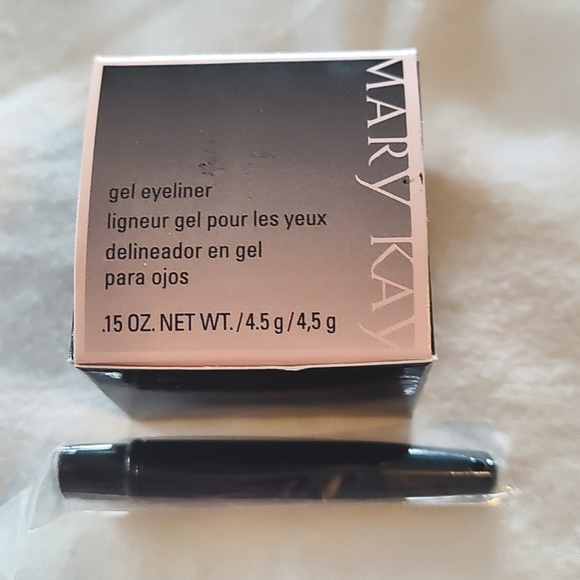 Mary Kay | Makeup | Mary Kay Gel Eyeliner Expandable Brush Applicator ...